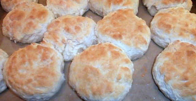 Only 3 Ingredients Are In These Magical, Fluffy, Amazing Biscuits ...