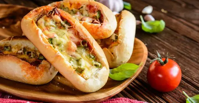These Kid-Approved Bread Boats Will Make The Sun Shine Every Morning ...
