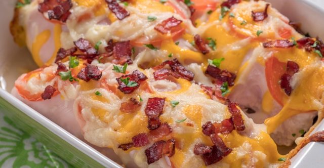 3 Ingredients That Make This The Most Scrumptious Chicken Dinner Ever ...